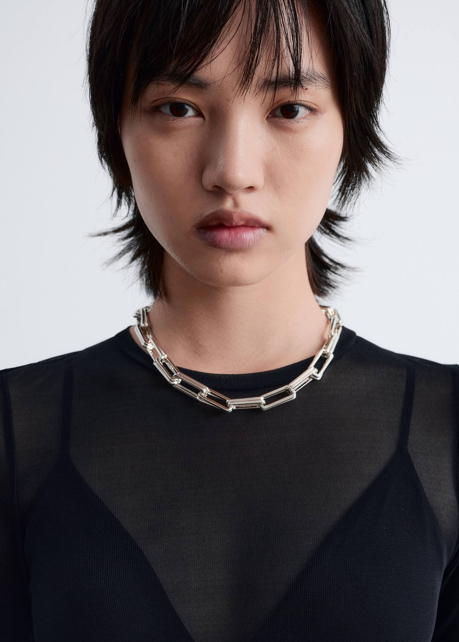 Halsband | Dam | Fina halsband för alla stilar | H&M SE