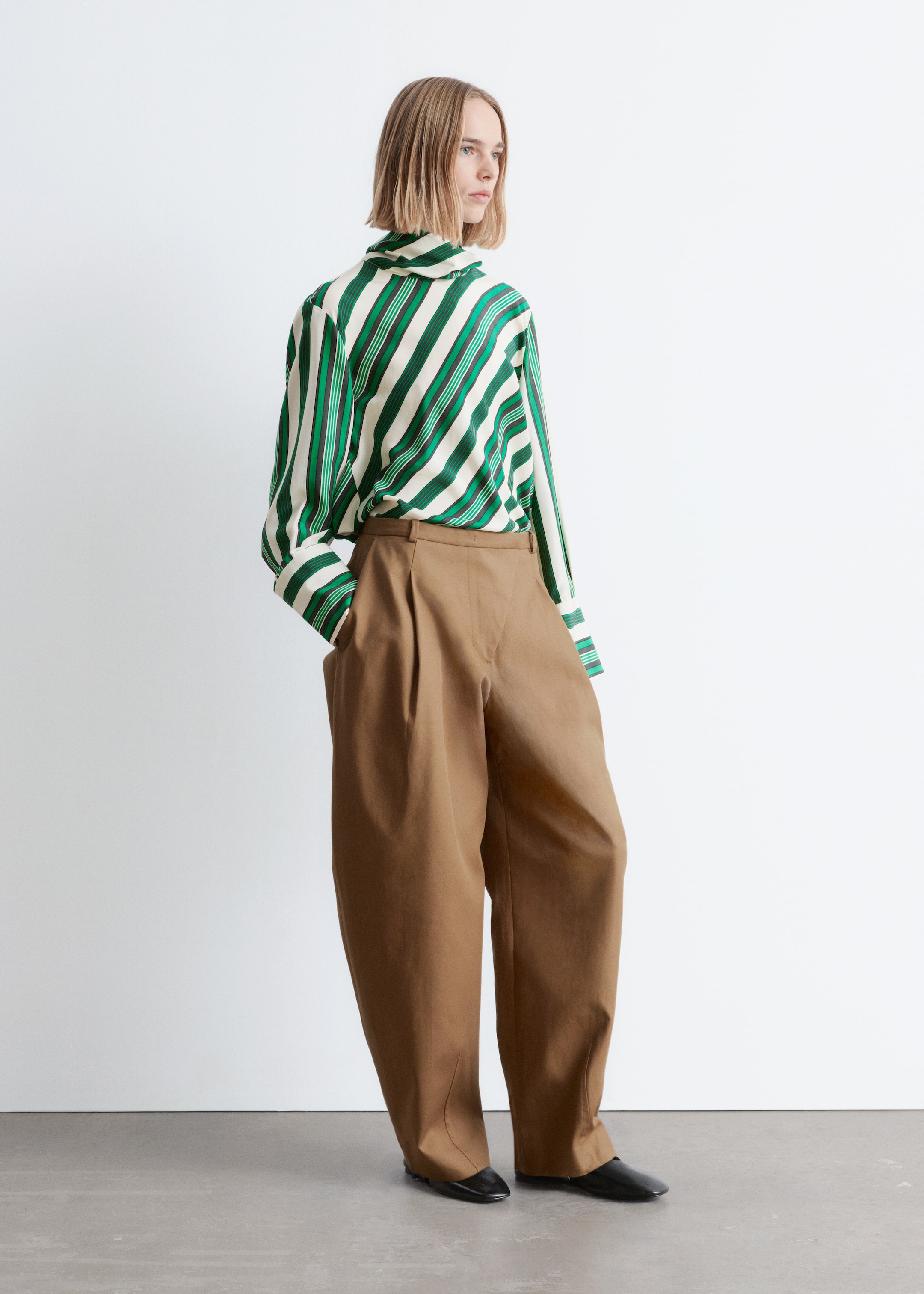 Hose mit Barrel-Bein - Braun - Ladies | H&M DE